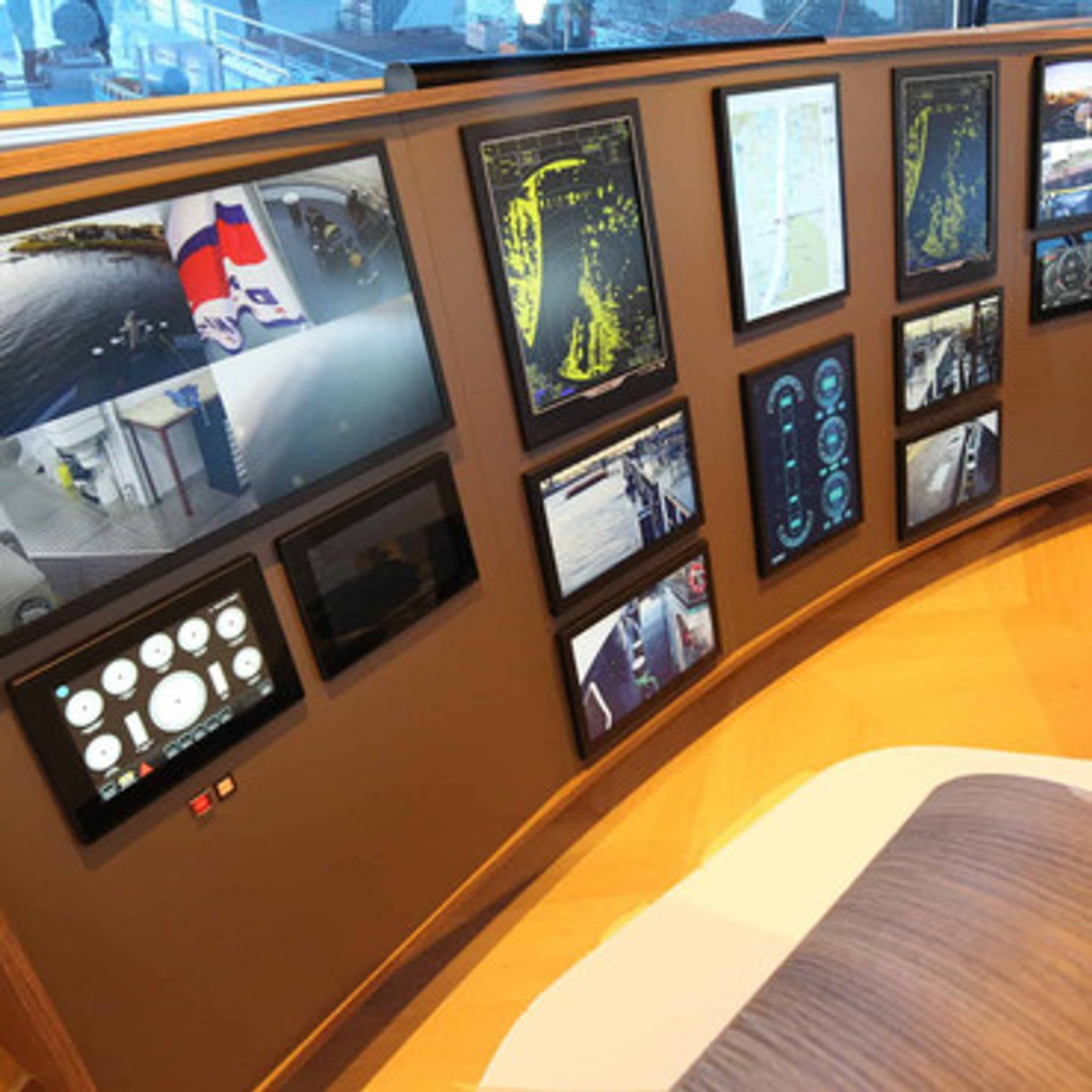 Custom Display Solutions | Beetronics
