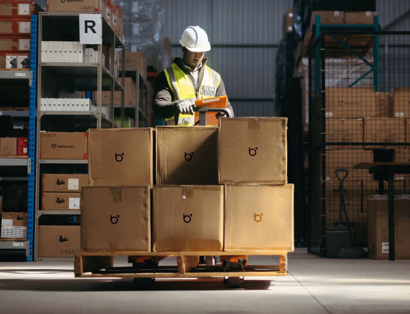 Industrial Monitors | 7 to 27 inches | Beetronics